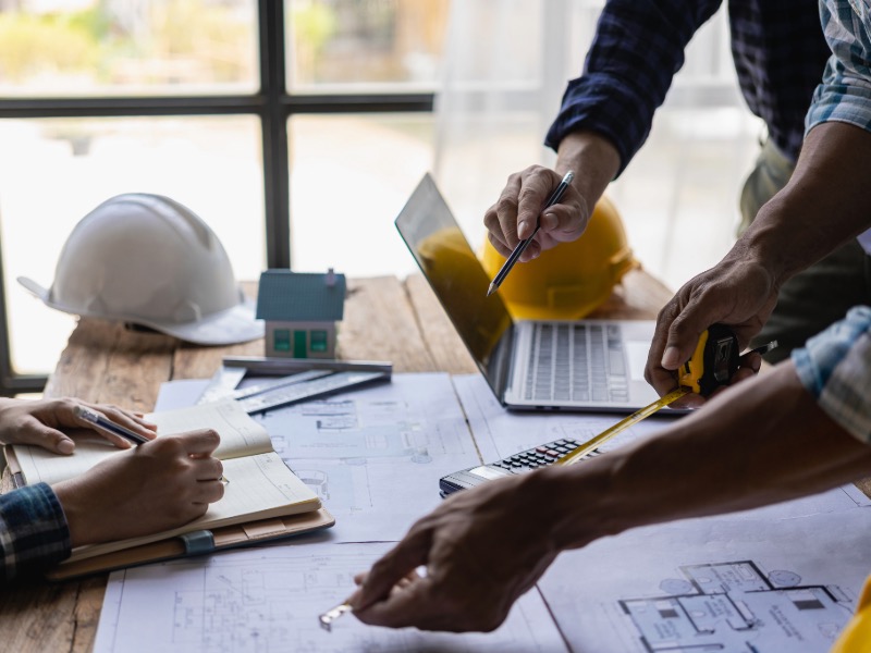 The Emerging Contractor's Guide to Construction Bidding: